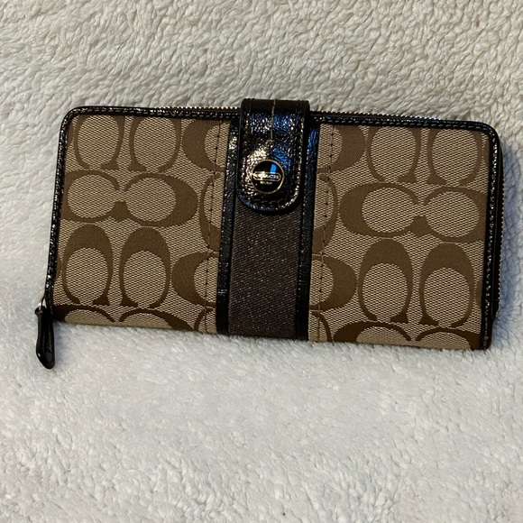 Coach | Bags | Coach Large Wallet | Poshmark
